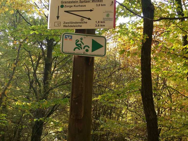Spitzer Winkel boundary stone - Mountain Bike Trails & Tracks | Komoot