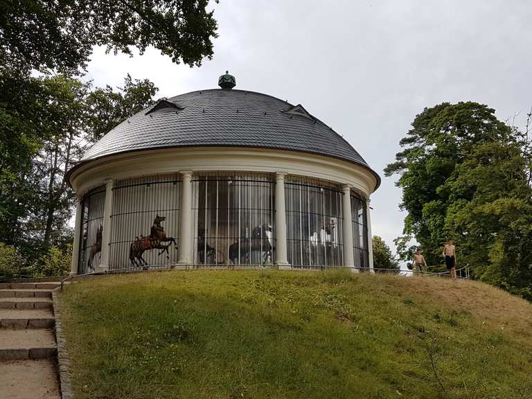 Historisches Karussell Hanau - Wilhelmsbad Routes for Walking and ...