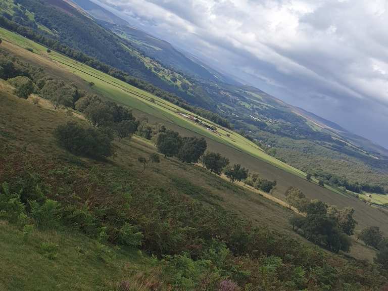 White Edge Routes for Walking and Hiking | Komoot