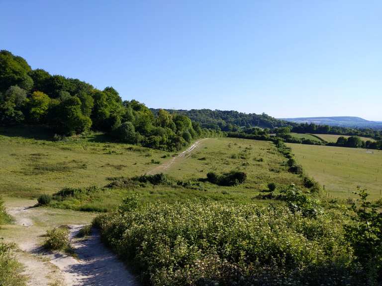 Whiteleaf Cross – Whiteleaf Hill loop from Princes Risborough | hike ...