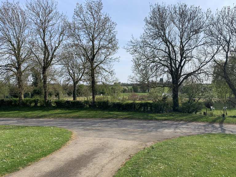 Folkingham Castle: Rennradfahren und Rennradtouren | komoot