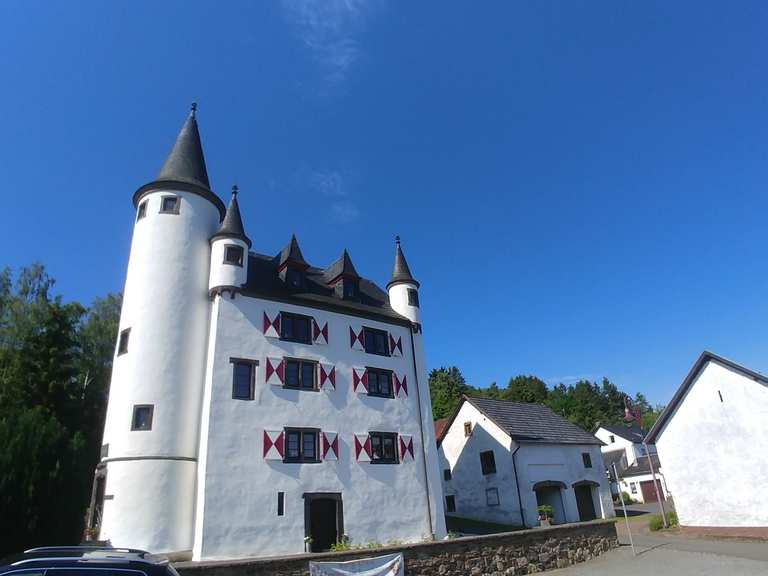 Burg Dreis in Dreis-Brück Routes for Walking and Hiking | Komoot
