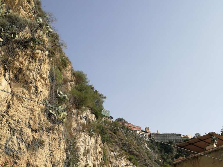 Stazione della funivia Taormina - Mazzarò: Wanderungen und Rundwege ...