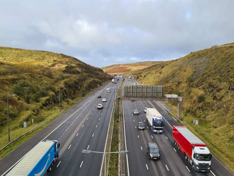 Pennine Way Footbridge over the M62 Routes for Walking and Hiking | Komoot