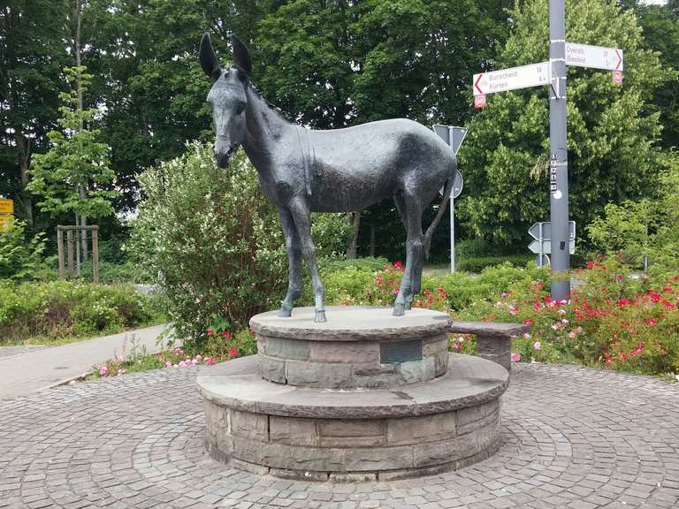 Bechen Donkey Statue - Cycle Routes and Map | Komoot