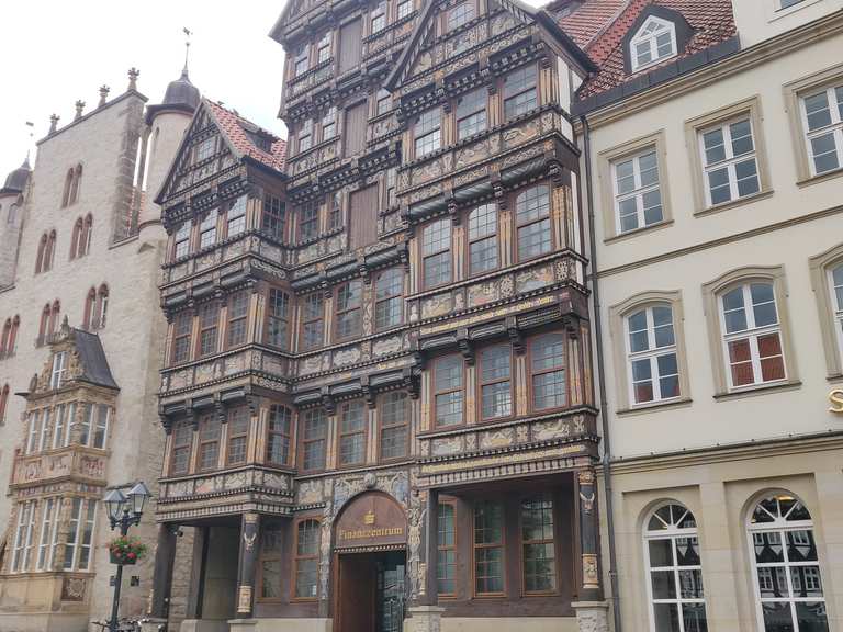 Altes Patrizierhaus, Tempelhaus Routes for Walking and Hiking | Komoot