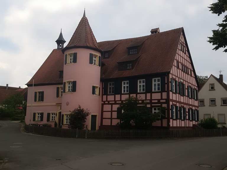 Schloss Rockenbach: Wanderungen und Rundwege | komoot