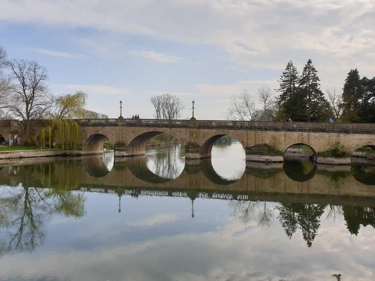 Wallingford Bridge Routes for Walking and Hiking | Komoot
