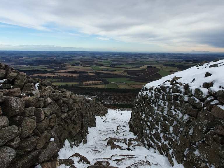 Mither Tap Routes for Walking and Hiking | Komoot