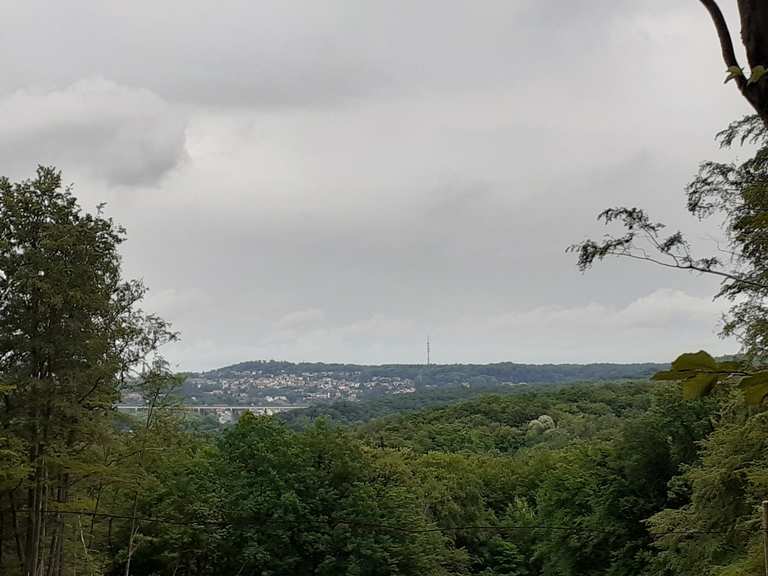 Blick auf Friedrichsthal und Bildstock wandelroutes en hikes | Komoot