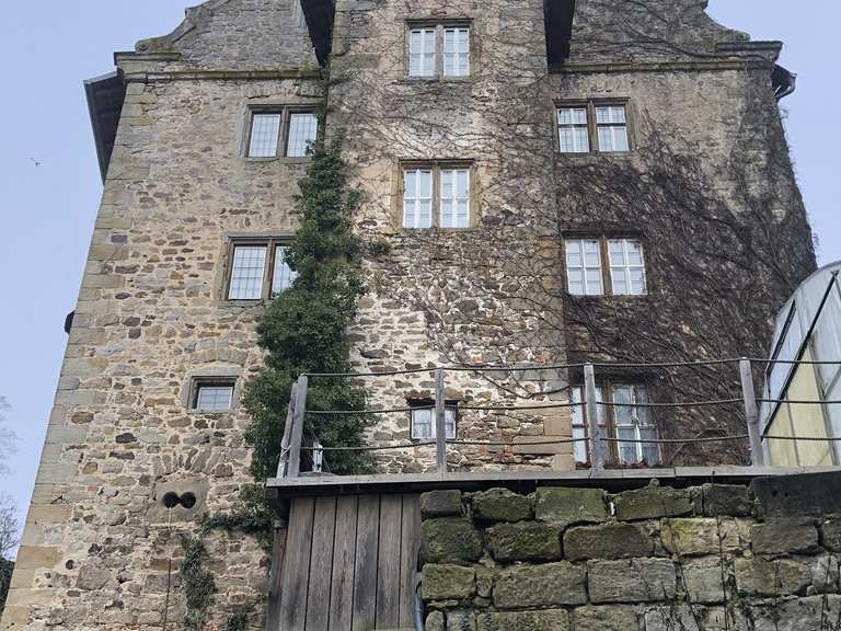 Schloss Bettenburg: Wanderungen und Rundwege | komoot