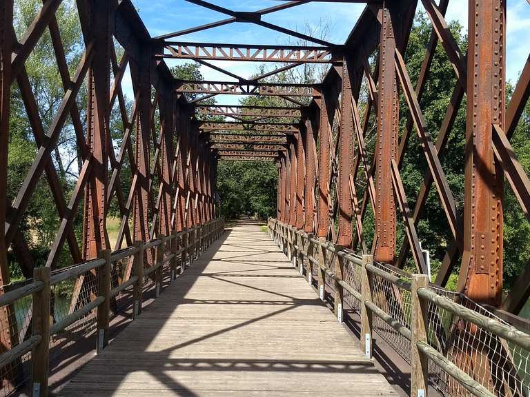 Idyllic cycle path on a former railroad line - Road Cycle Routes and ...