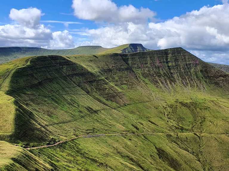 Pen y Fan, Cribyn & Fan y Big loop from Storey Arms — Bannau ...