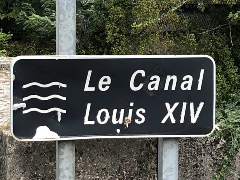 Pont Rouge sur le Canal Louis XIV - Itinéraires vélo et carte | Komoot