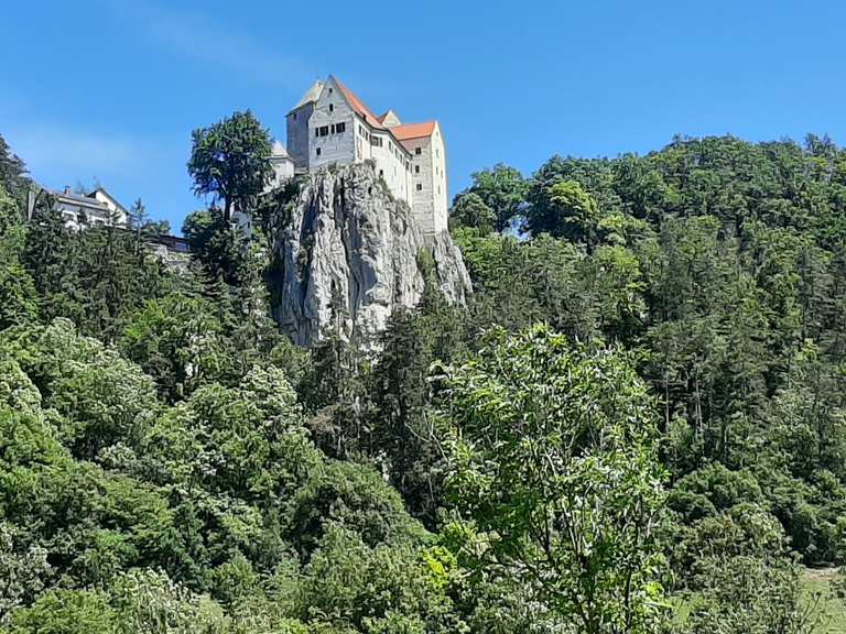 Blick auf Schloss Prunn - Itinéraires vélo et carte | Komoot