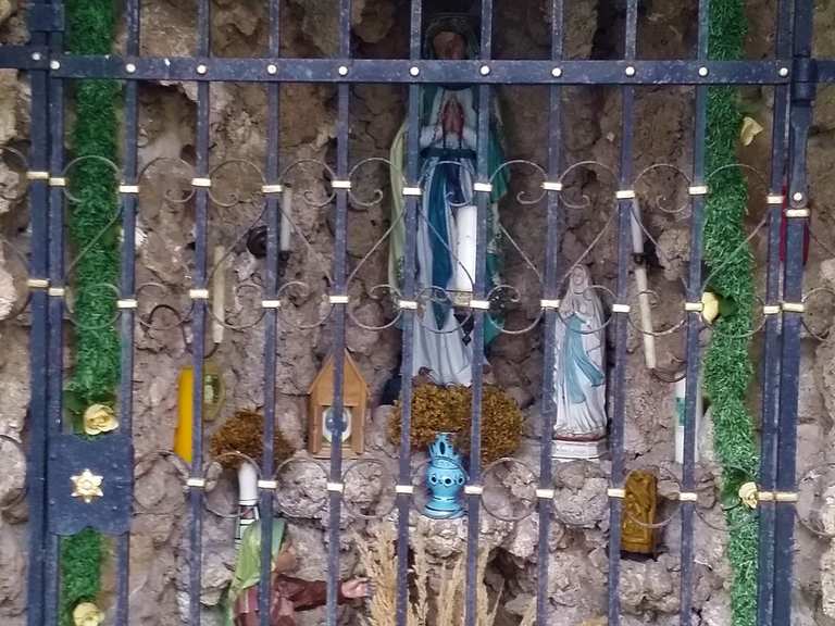 "versunkenes" Schloss Leonsberg - Cycle Routes and Map | Komoot