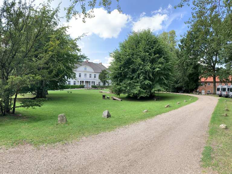Schloss Noer - Noer, Rendsburg-Eckernförde | Hiking Tips & Photos | Komoot