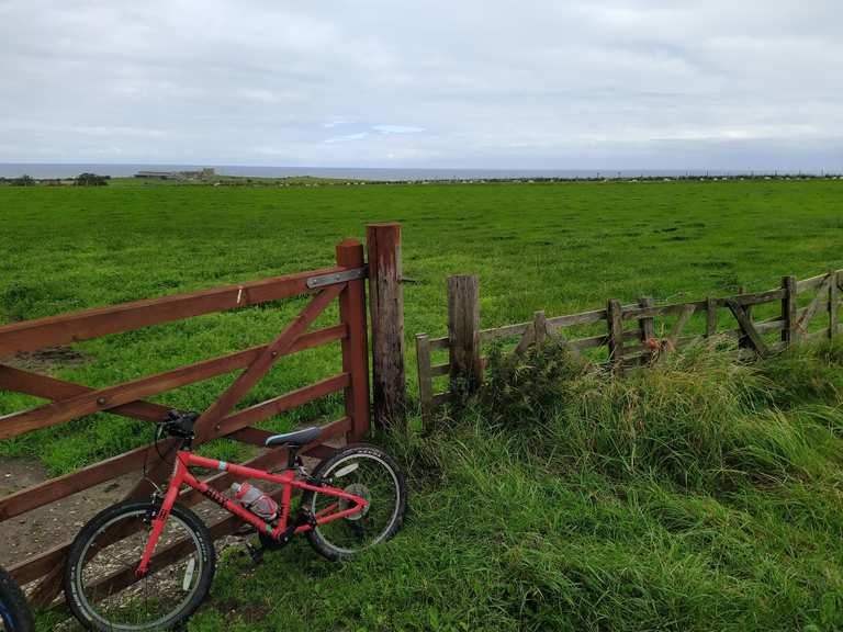 Cinder Track - Whitby to Robin Hood's Bay Cycle Routes and Map | Komoot