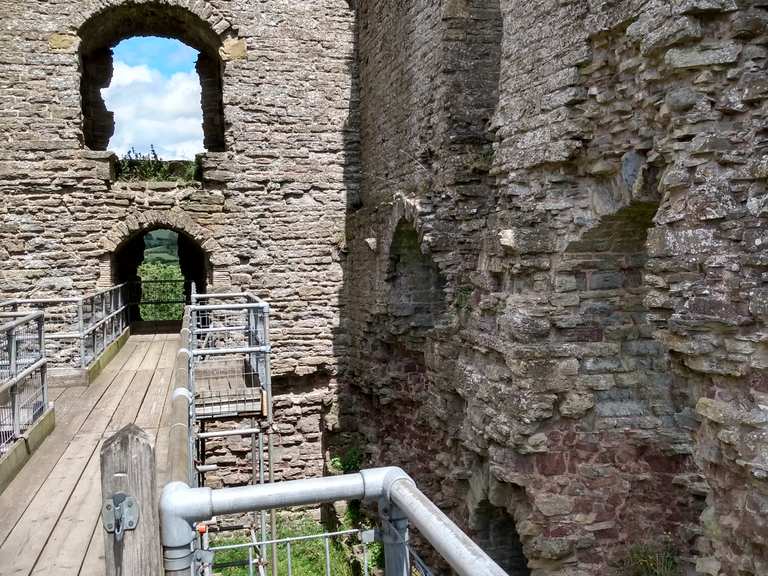 Clun Castle Routes for Walking and Hiking | Komoot