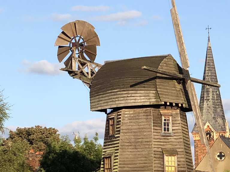 The Ankerwycke Yew – Wind mill loop from Wraysbury | hike | Komoot