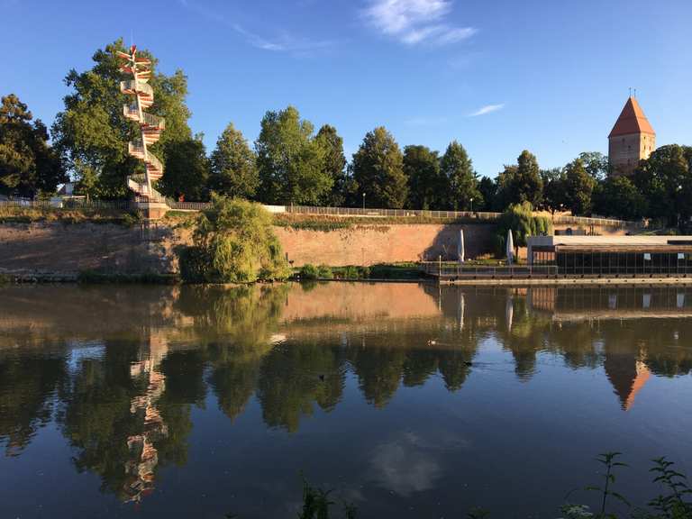 Schwal-Insel und Kriegerdenkmal in Neu-Ulm: Wanderungen und Rundwege ...