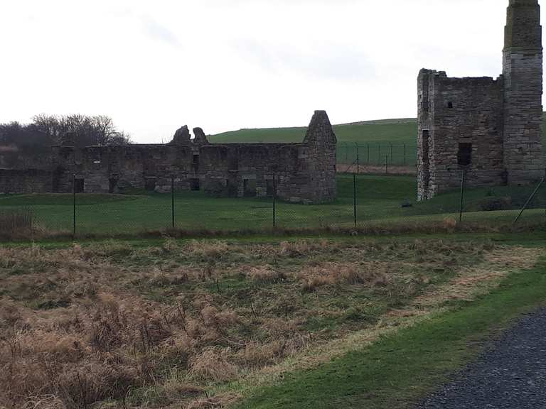 Valleyfield House: Wanderungen und Rundwege | komoot