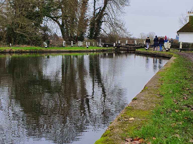 Denham Deep Lock Routes for Walking and Hiking | Komoot