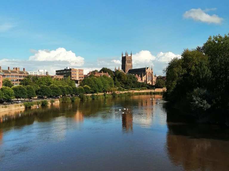 Riverside path Cycle Routes and Map | Komoot