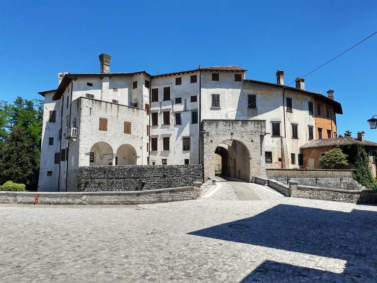 Castello di Valvasone : Radtouren und Radwege | komoot