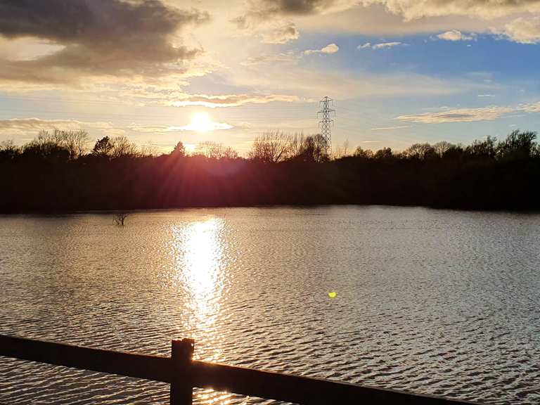 Loscoe Dam Routes for Walking and Hiking | Komoot