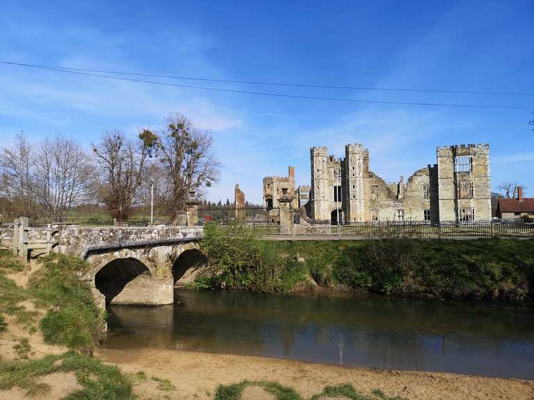 Cowdray Manor Park loop from Midhurst — South Downs National Park ...