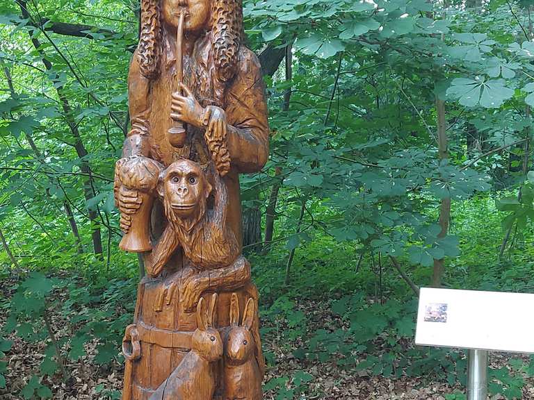 Skulptur Jakob Paul Freiherr von Gundling Routes for Walking and Hiking ...