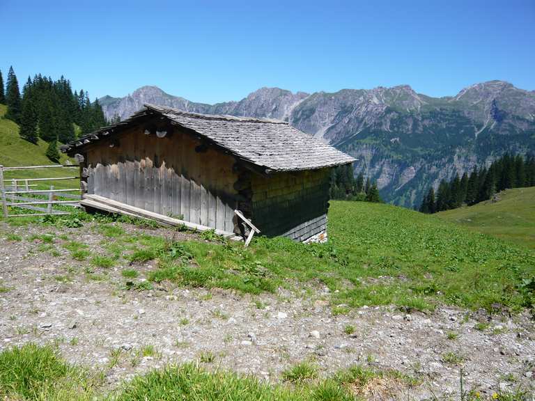 Latons Alpe (1.640 m): Wanderungen und Rundwege | komoot