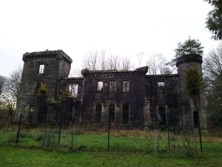 Craigend Castle Routes for Walking and Hiking | Komoot