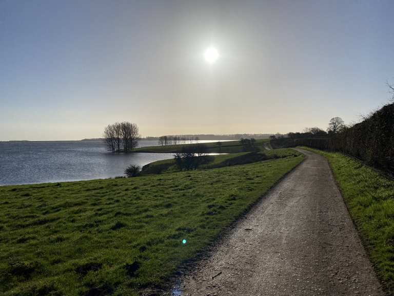 Hambleton Peninsula Loop Cycle Routes and Map | Komoot