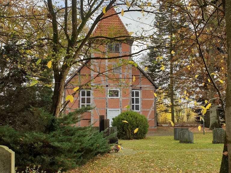 Fachwerkkirche zu Riebrau (Zernien): Wanderungen und Rundwege | komoot