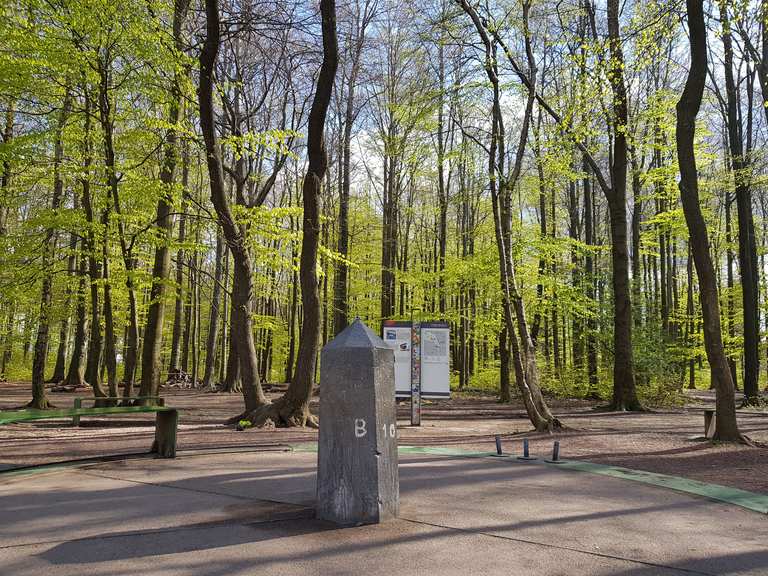 Drielandenpunt en hoogste punt van Nederland (Vaalserberg) wandelroutes ...