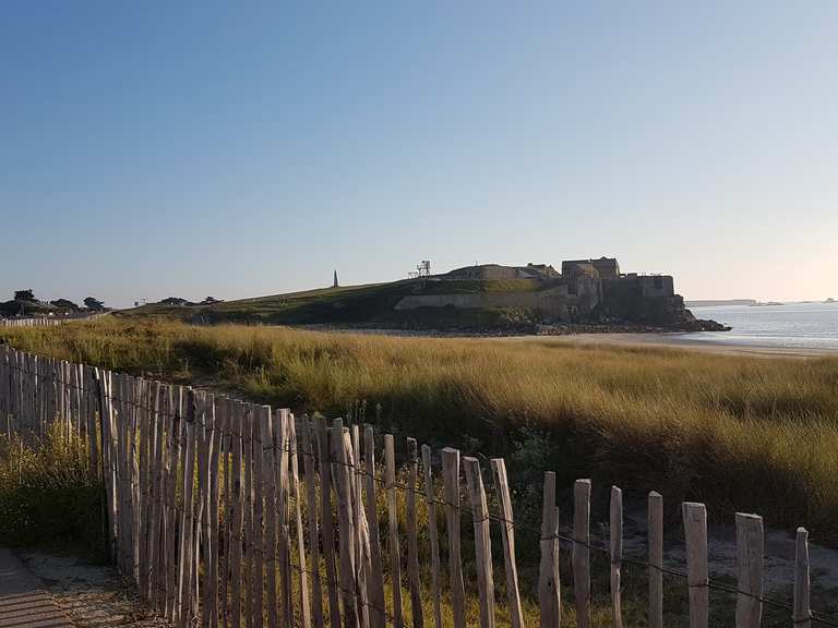 Fort militaire de Penthievre – Isthme de Penthièvre boucle au départ de ...