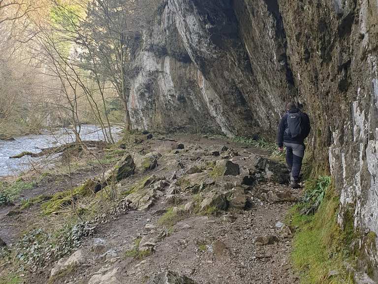 Chee Dale cliffs Routes for Walking and Hiking | Komoot