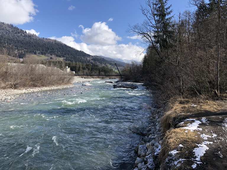 Bahnhof Castrisch: Wanderungen und Rundwege | komoot