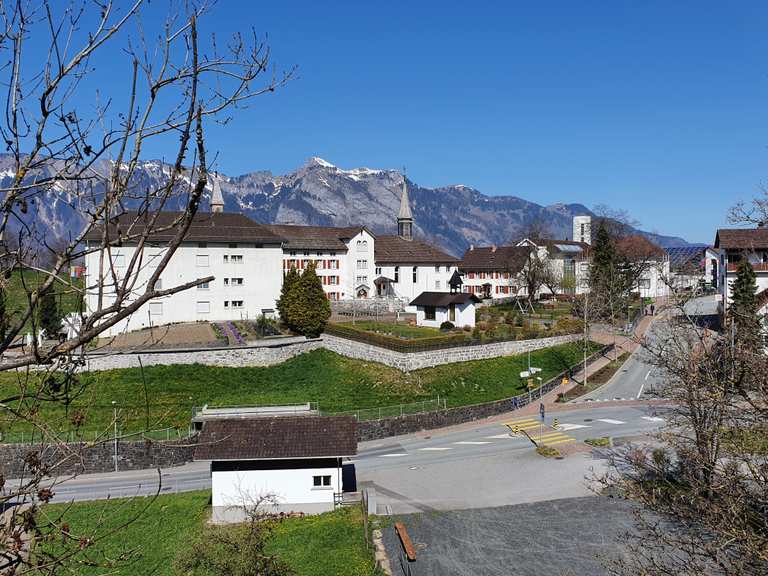 Burgruine Neu-Schellenberg – Aussichtspunkt Eschnerberg Runde von ...