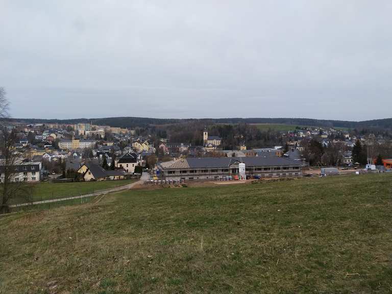 Bahnhof Thalheim – Blick über Thalheim Runde von Thalheim (Erzgebirge ...