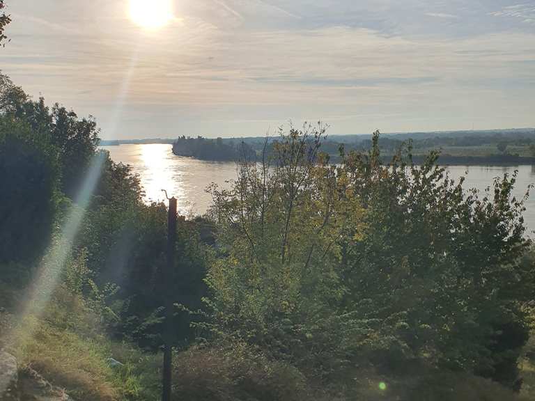 Cubzac-les-Ponts à Asques - Itinéraires vélo et carte | Komoot