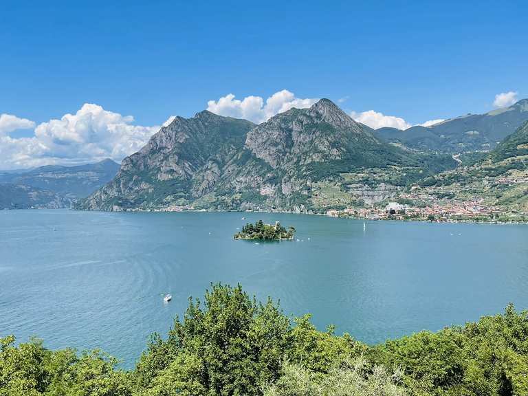Tra le vie di Monte Isola sul Lago d'Iseo — Giro ad anello | Wanderung ...