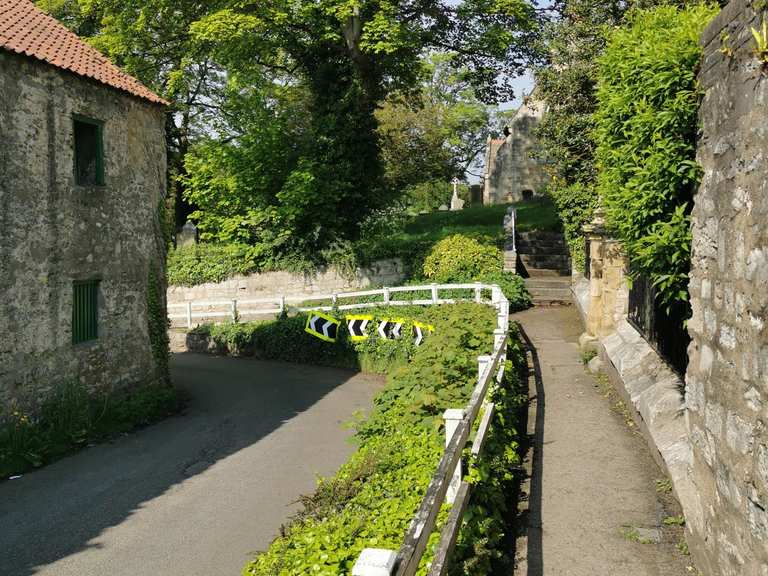 Ledsham Village Routes for Walking and Hiking | Komoot