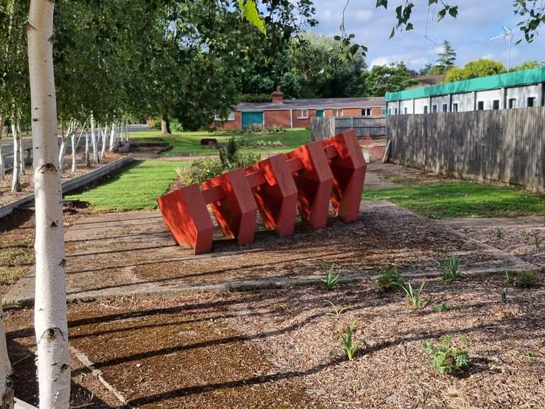 Moreton Morrell College: Wanderungen und Rundwege | komoot