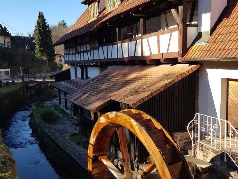 Michelbach mit seinen Fachwerkhäusern: Wanderungen und Rundwege | komoot