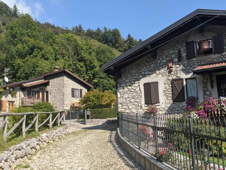 Il borgo di Rusio Routes for Walking and Hiking | Komoot