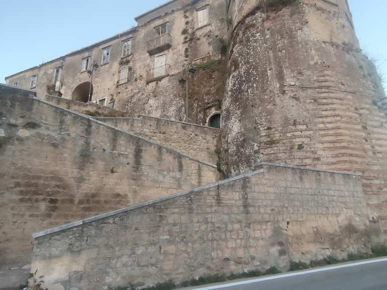 Castello di Tufo - Sentiers et pistes de VTT | Komoot