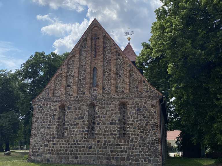 Dorfkirche Jacobsdorf: Wanderungen und Rundwege | komoot